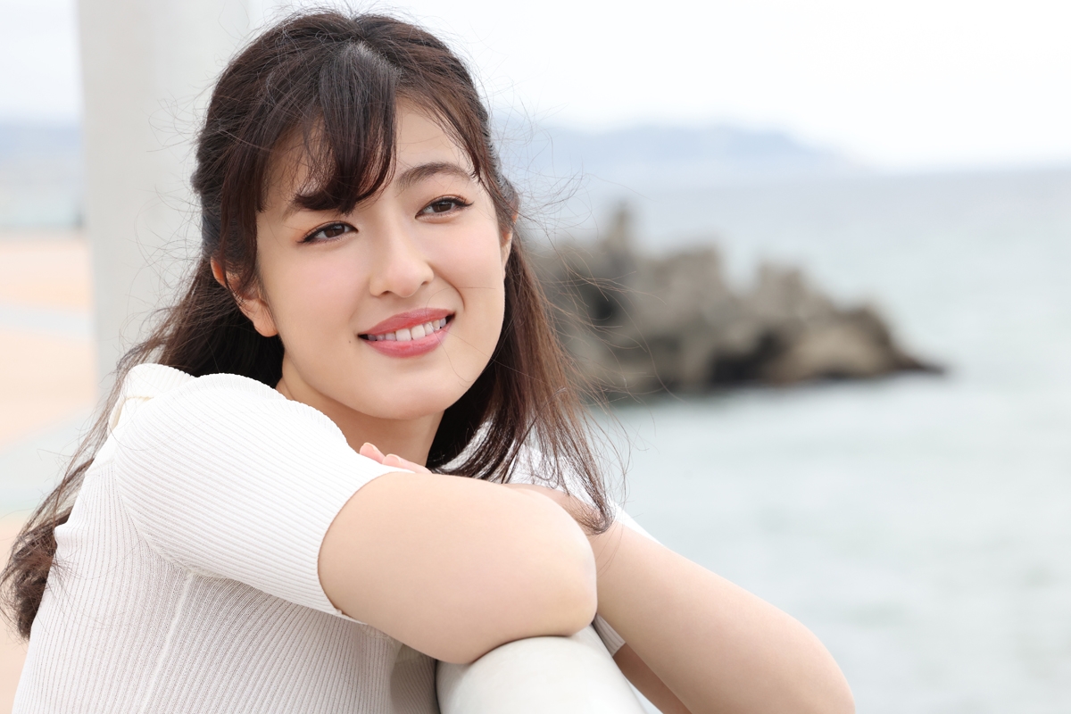 【写真】西田幸樹氏が謎の美女を撮る「なをん。」今回のモデルは現役の保育士|newsポストセブン Part 2
