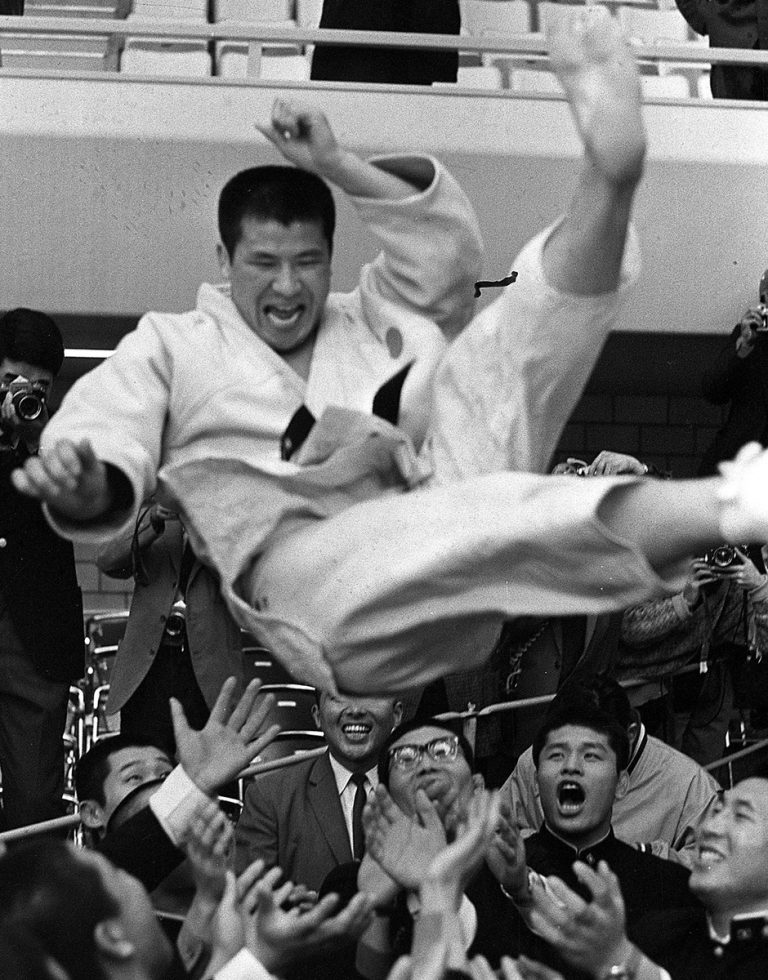 1964東京五輪でオール1本柔道金の中谷さん 西独コーチ経て母校で指導｜NEWSポストセブン