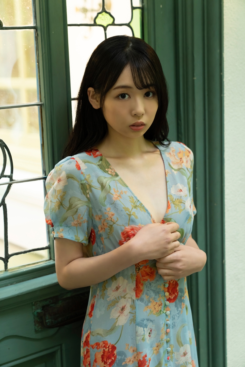 1000年に1人のトップ女優クラスの透明感 時田亜美を撮り下ろし｜newsポストセブン Part 2