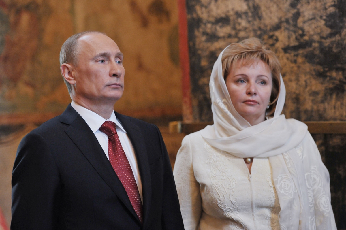 プーチン氏「女性の美貌」を利用したイメージ戦略 筆頭は「美しすぎる検事総長」|newsポストセブン Part 2