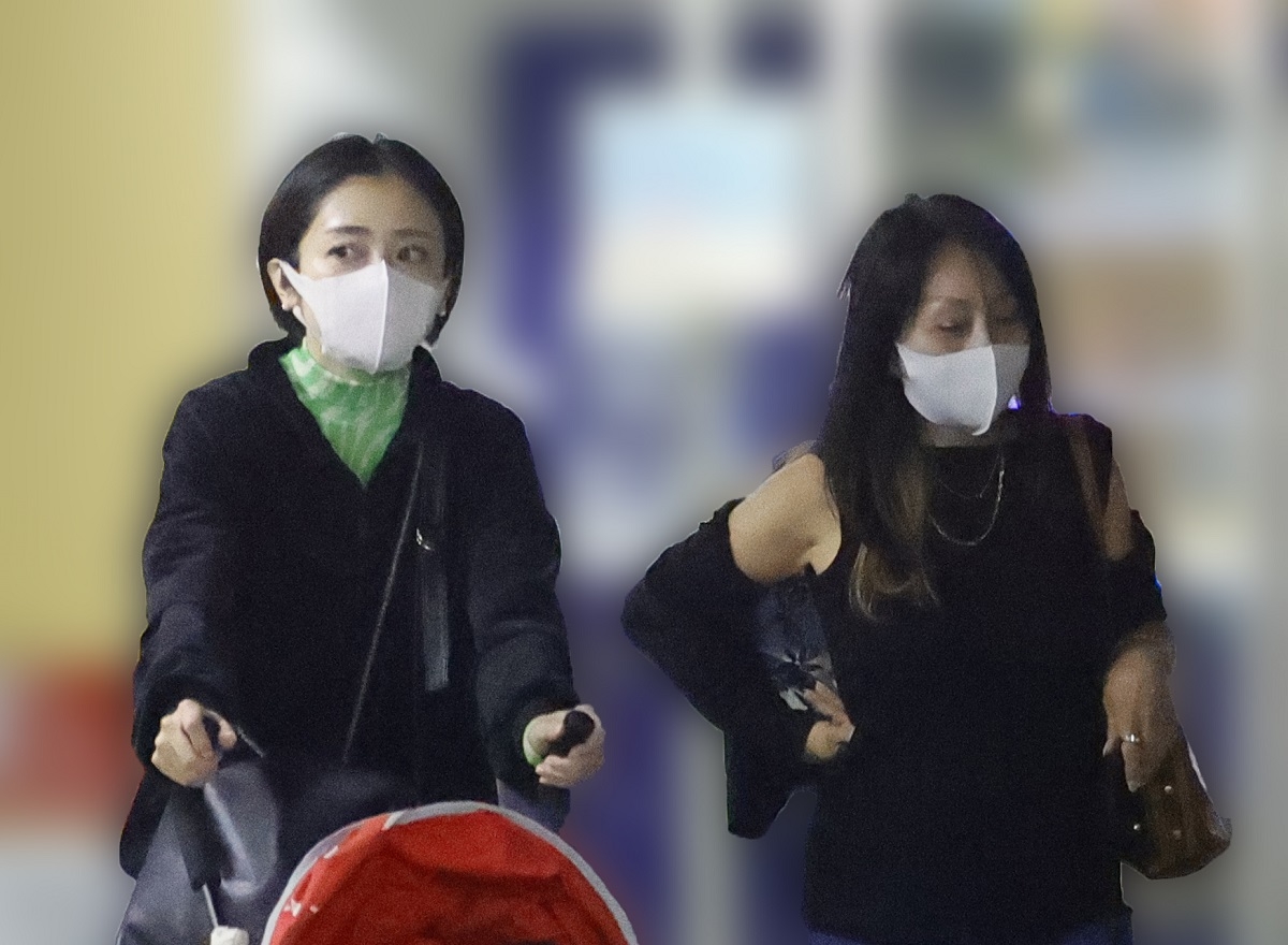 安達祐実、再婚8年目で別居 写真家夫との生活は冷え込み、母親と行動を共に｜newsポストセブン Part 2