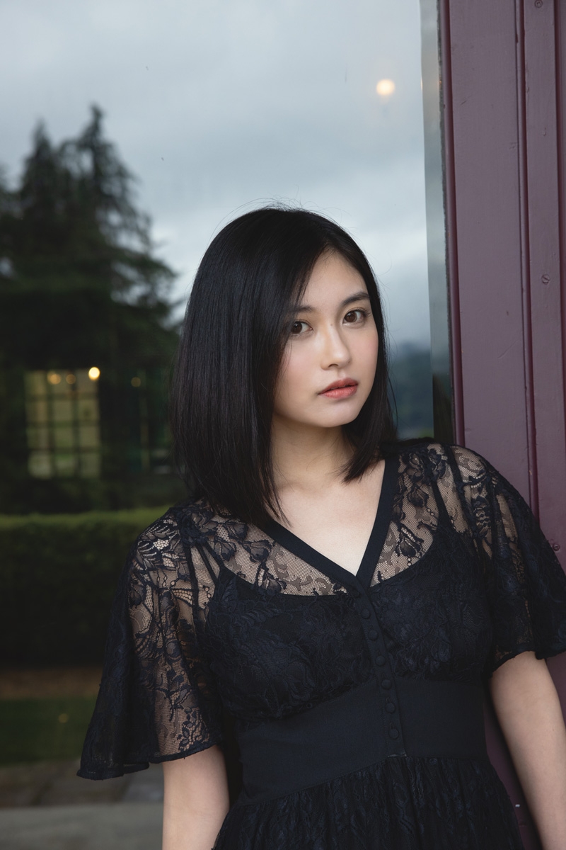 最強美女軍団「8woman」がNext Stageへ 吸い込まれるような8人の美神たち｜NEWSポストセブン