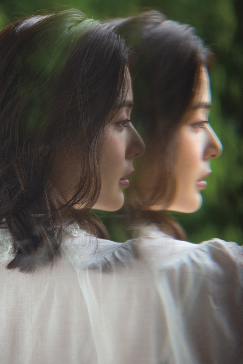 楽屋裏の女神たち エイトマン女優「8woman」グラビア撮影メイキング｜NEWSポストセブン