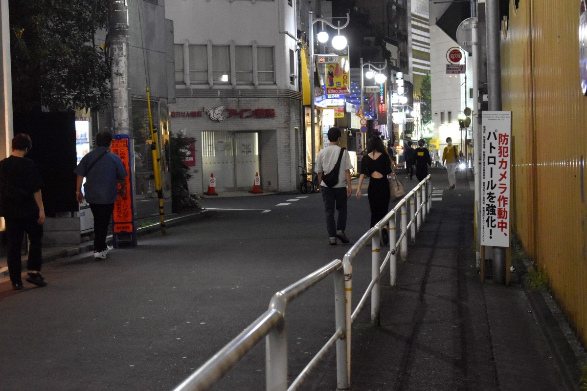 街歩き動画が人気だが、一部の過激な配信者に追い詰められる人たちもいる|newsポストセブン