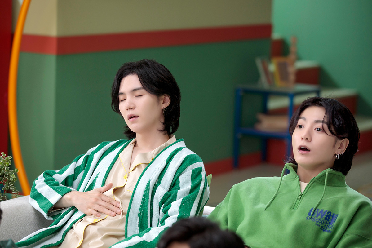 BTS出演「キシリトール」新CMはメンバー7人が“ルームウェア姿でパジャマパーティー”を満喫｜NEWSポストセブン - Part 2