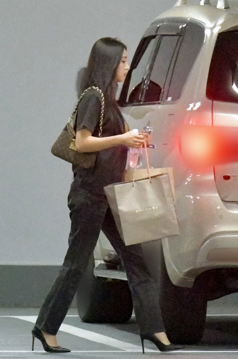 木村拓哉 娘2人と工藤静香のライブを鑑賞、帰りは束の間のドライブ 公私共に“ワンチーム”となる家族の姿｜NEWSポストセブン - Part 2