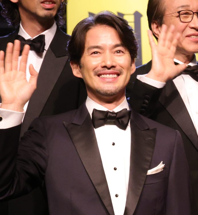 【写真】織田裕二、江口洋介、反町隆史、竹野内豊 1990年代からアップデートする50代俳優たちの魅力|newsポストセブン Part 4
